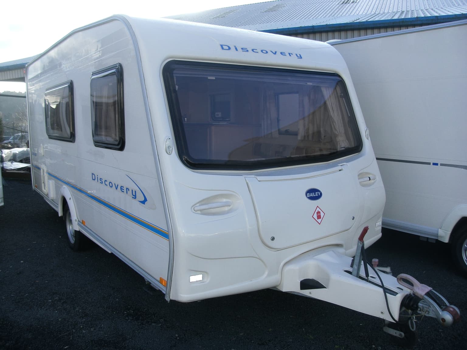 2005 Bailey Discovery 200 - SOLD | Black Country Caravans & Camping