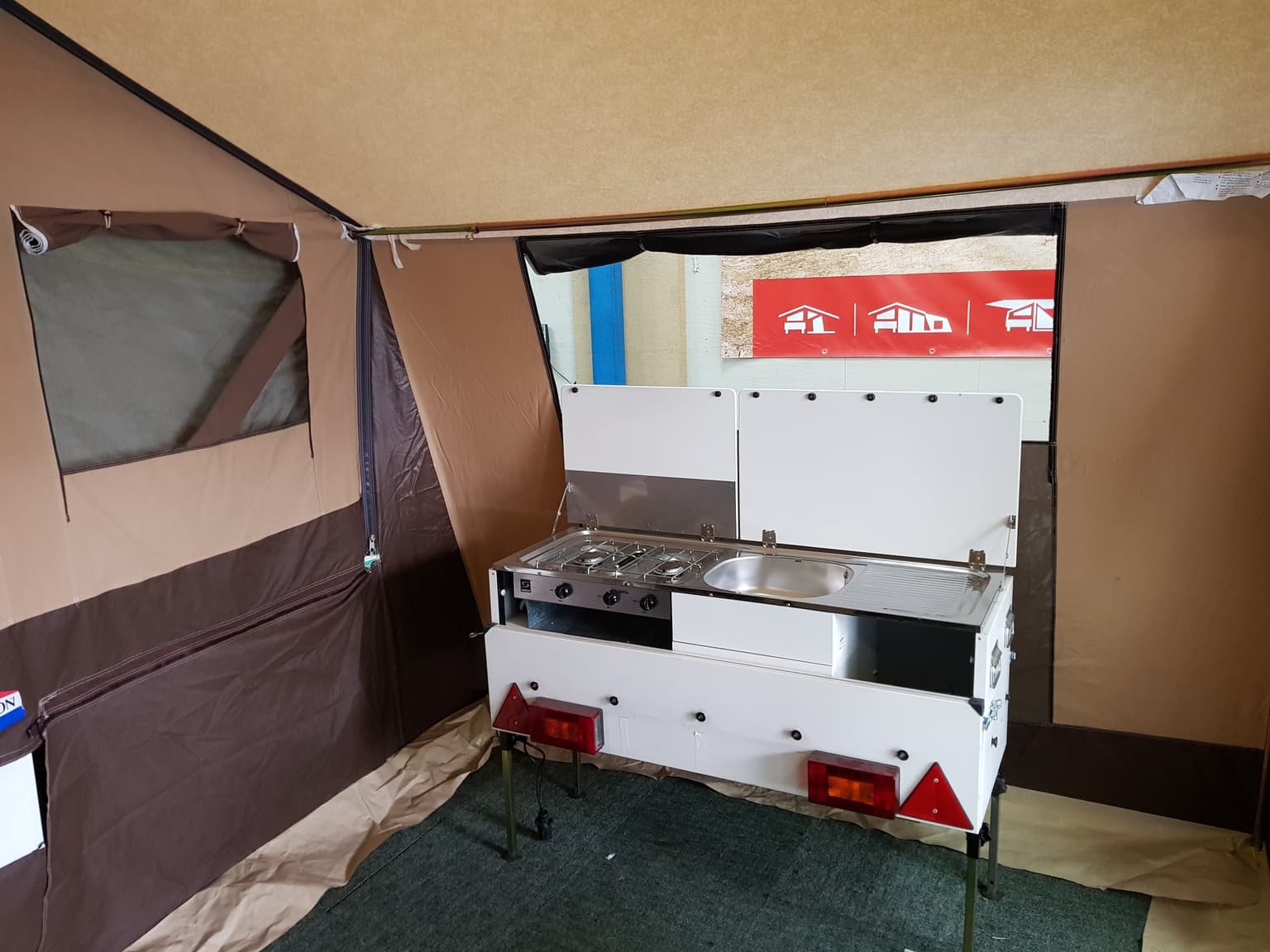 2007 Cabanon Venus DL - SOLD | Black Country Caravans & Camping