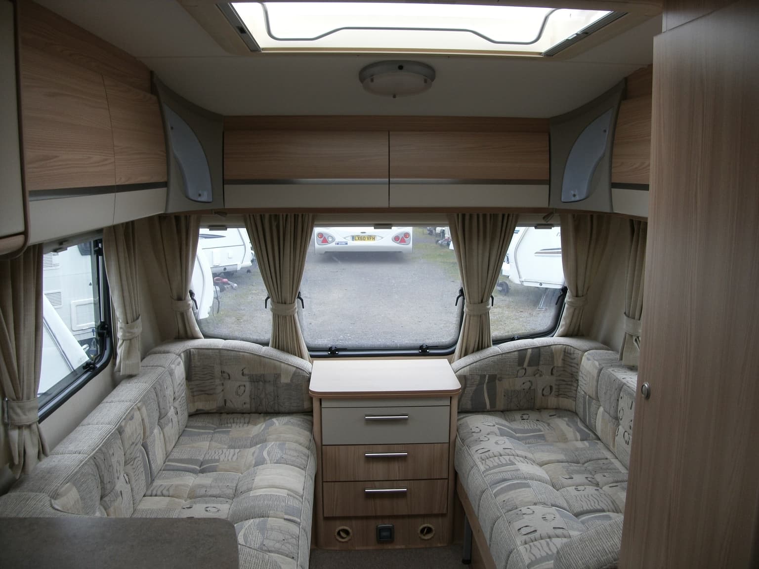 2011 Coachman Wanderer Lux 19/6 - SOLD | Black Country Caravans & Camping