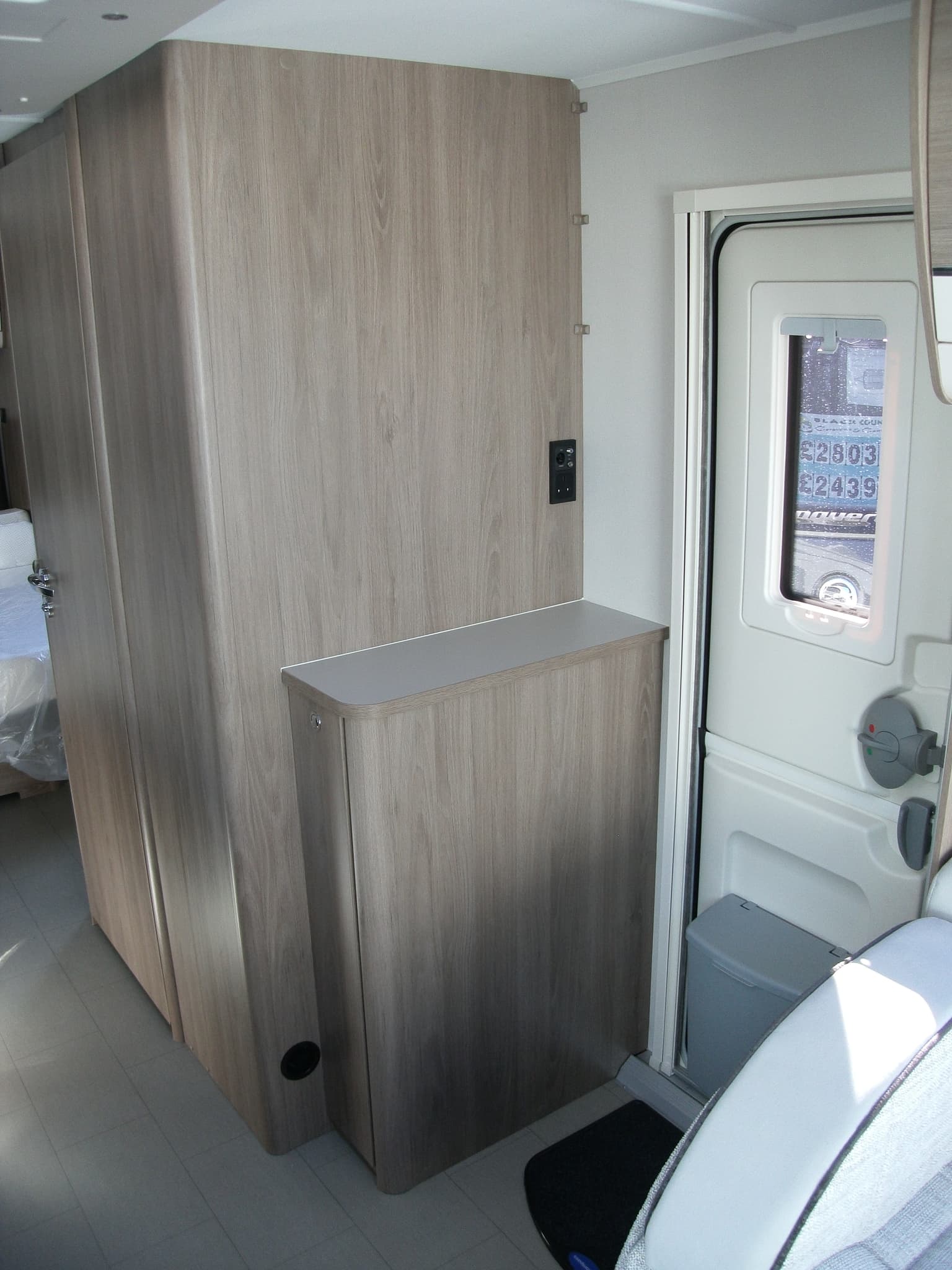 2019 Compass Kensington 550 - SOLD | Black Country Caravans & Camping