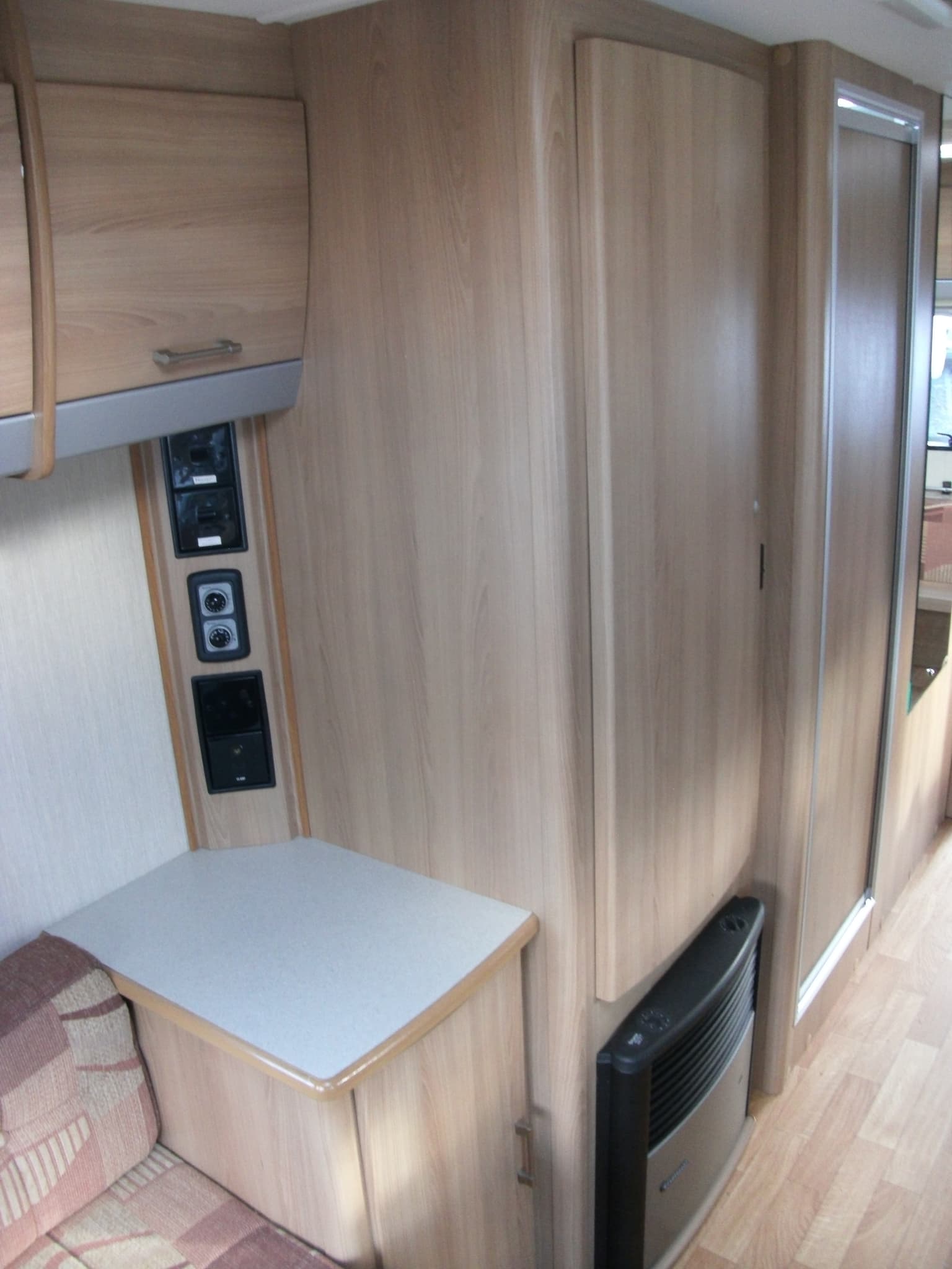 2008 Elddis Avante Club 505 - SOLD | Black Country Caravans & Camping