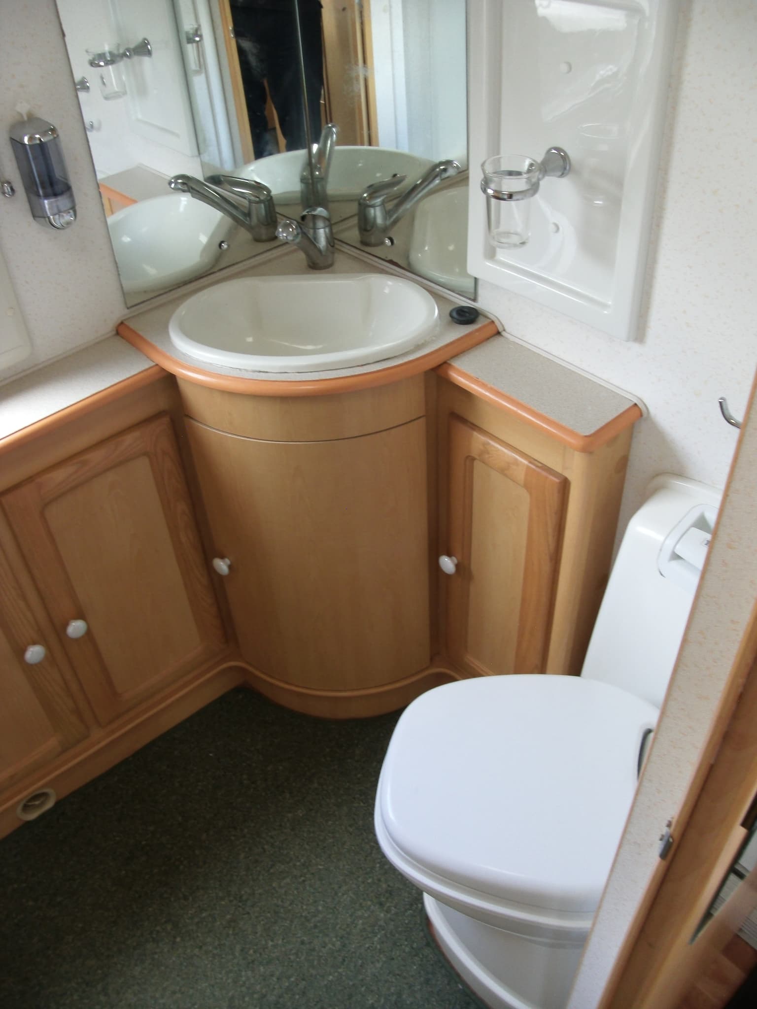 2004 Elddis Odyssey 524 - SOLD | Black Country Caravans & Camping