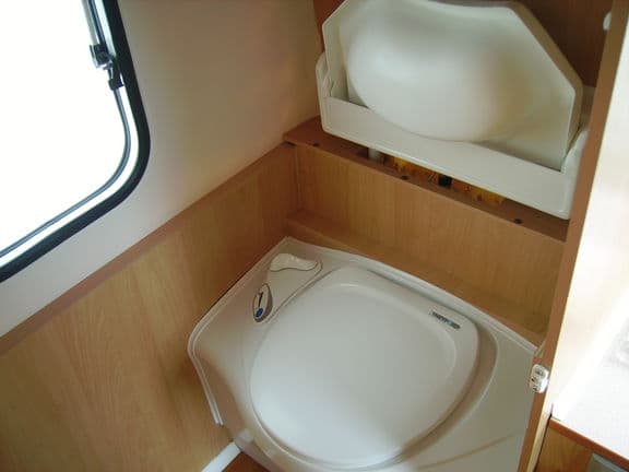 2010 Freedom Microlite Discovery - SOLD | Black Country Caravans & Camping