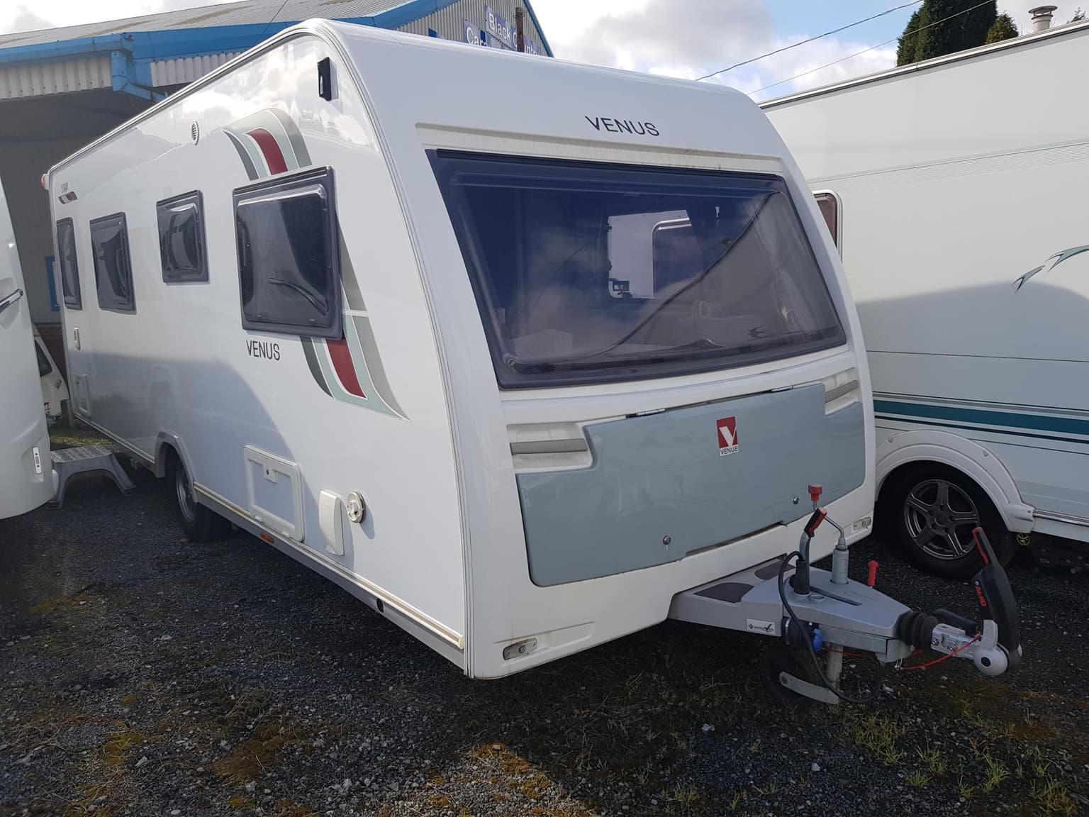 2015 Lunar Venus 550/4 - SOLD | Black Country Caravans & Camping