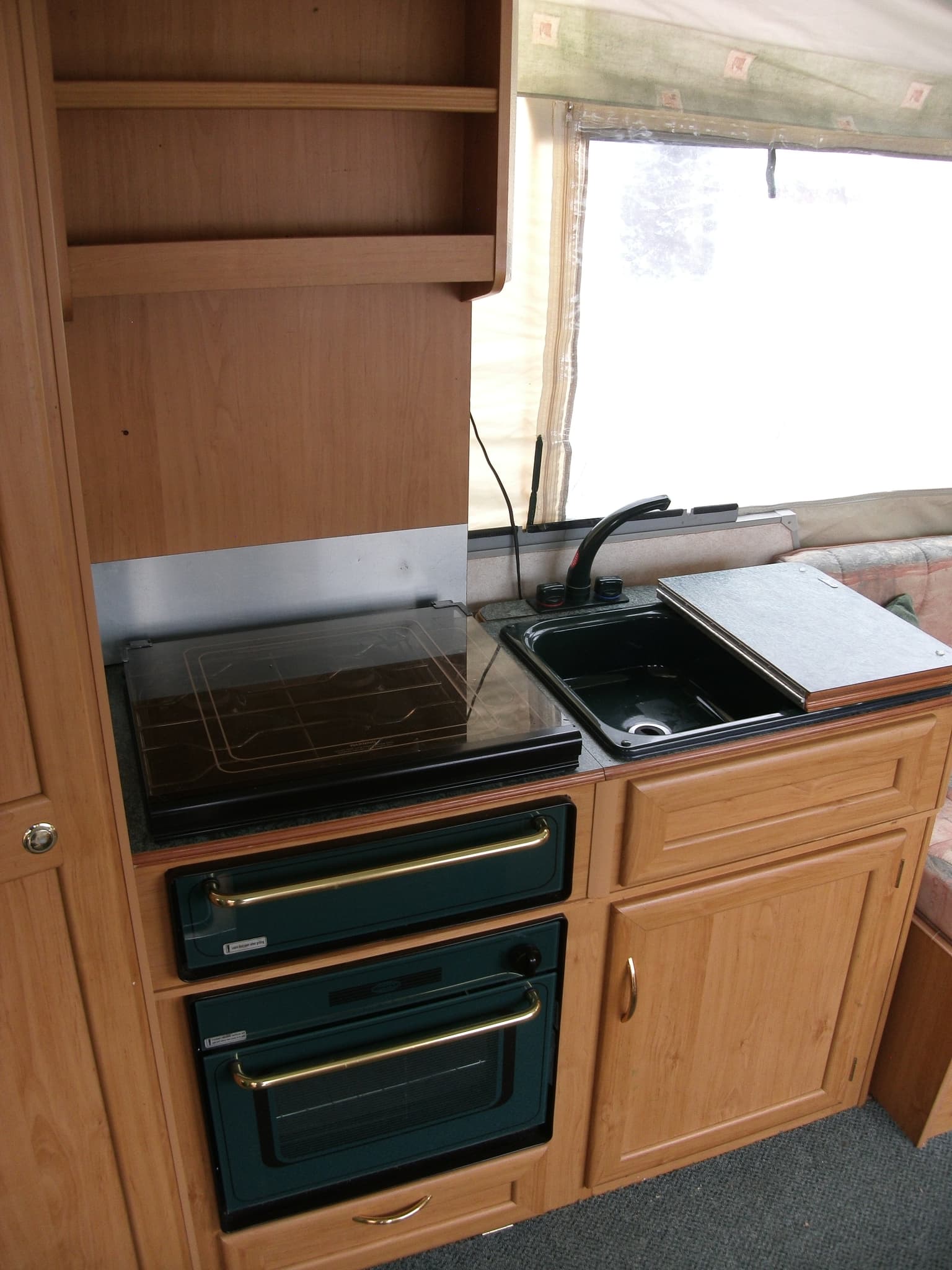 2002 Pennine Pathfinder 600 DL - SOLD | Black Country Caravans & Camping