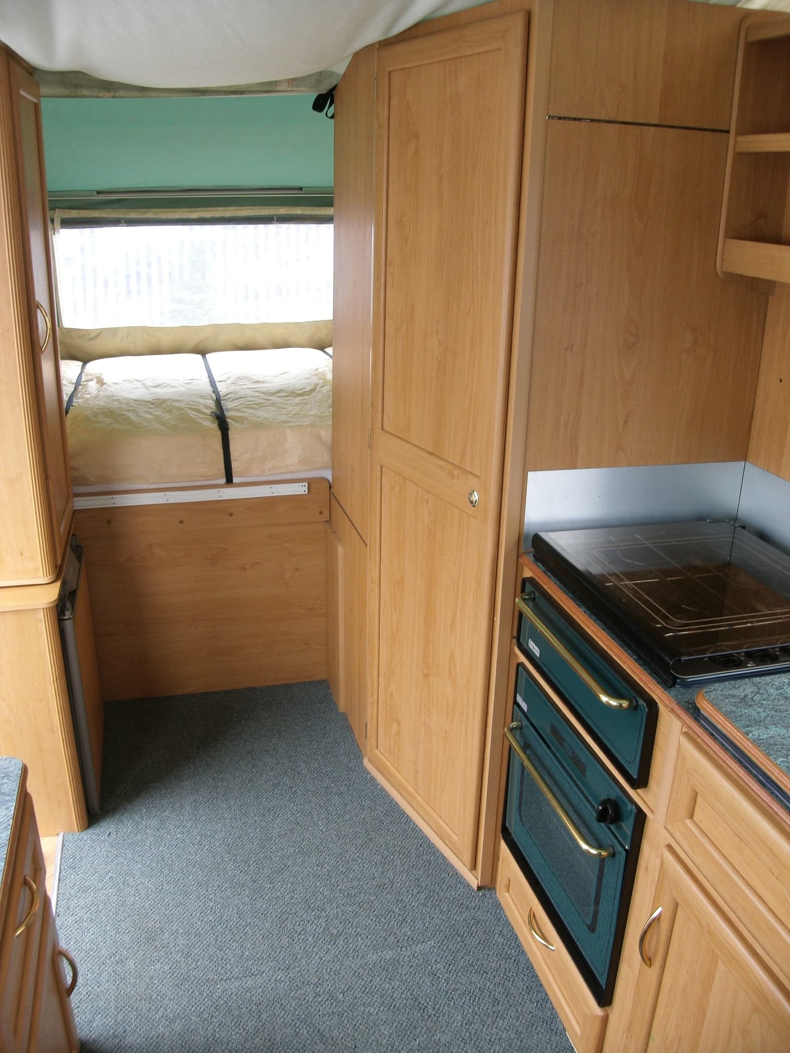 2002 Pennine Pathfinder 600 DL - SOLD | Black Country Caravans & Camping
