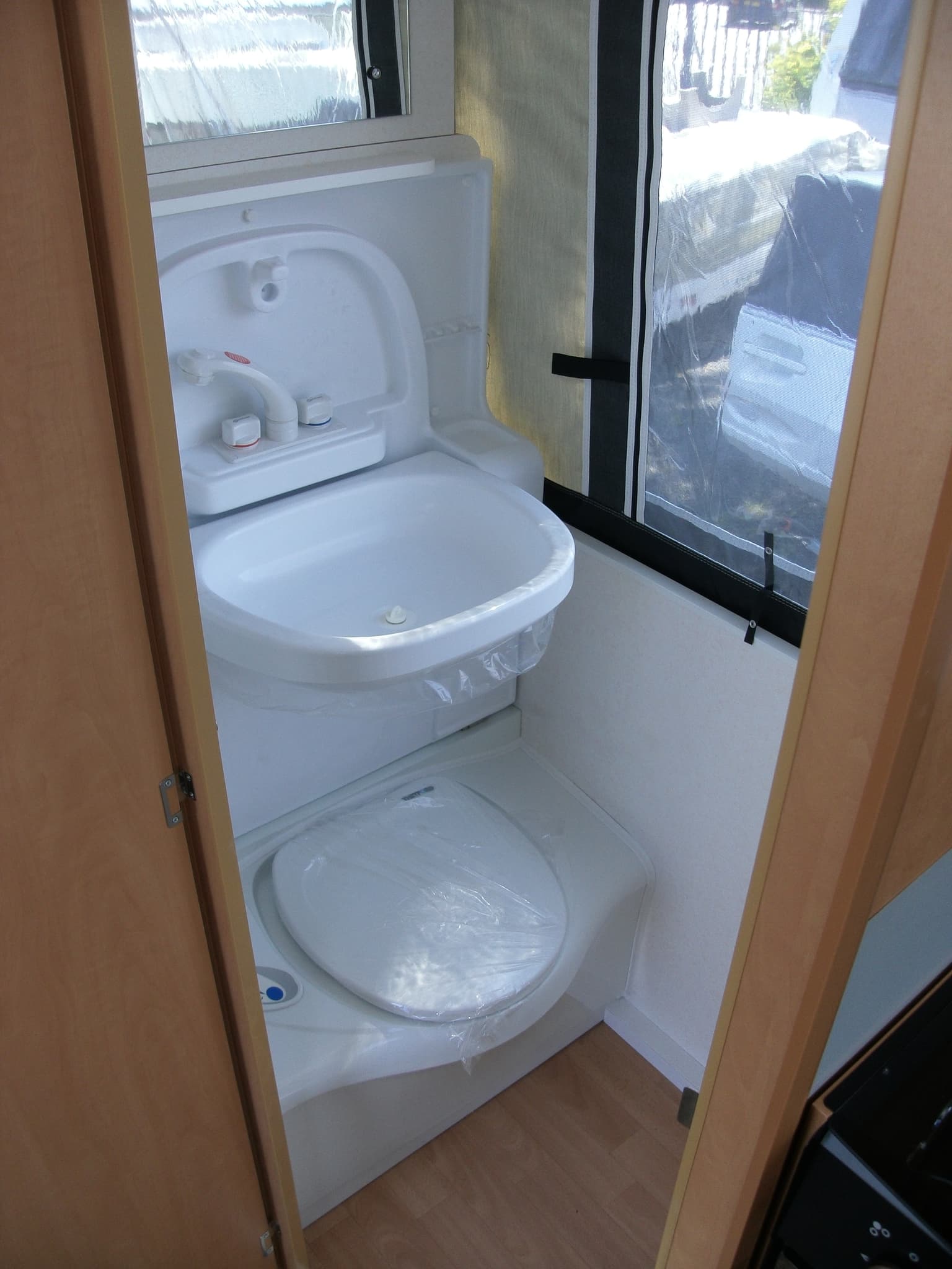 2013 Pennine Pathfinder Q6 - SOLD | Black Country Caravans & Camping