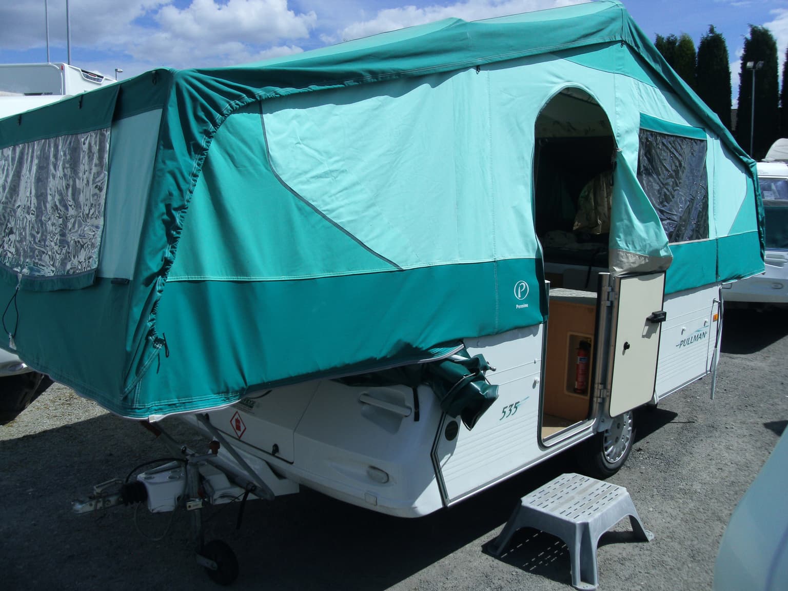 2006 Pennine Pullman 535 - SOLD | Black Country Caravans & Camping