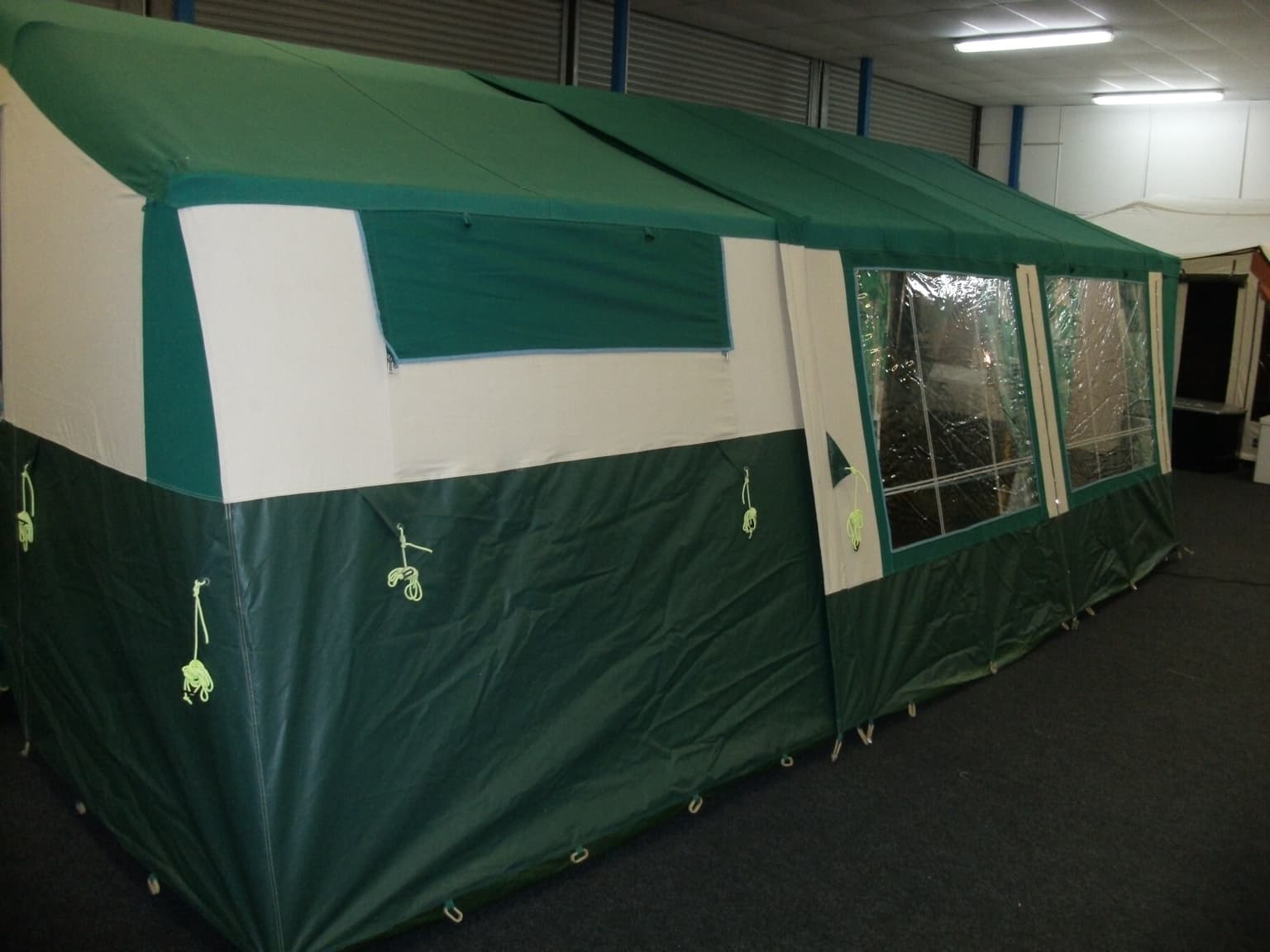 2006 Sunncamp Holiday 350SE - SOLD | Black Country Caravans & Camping