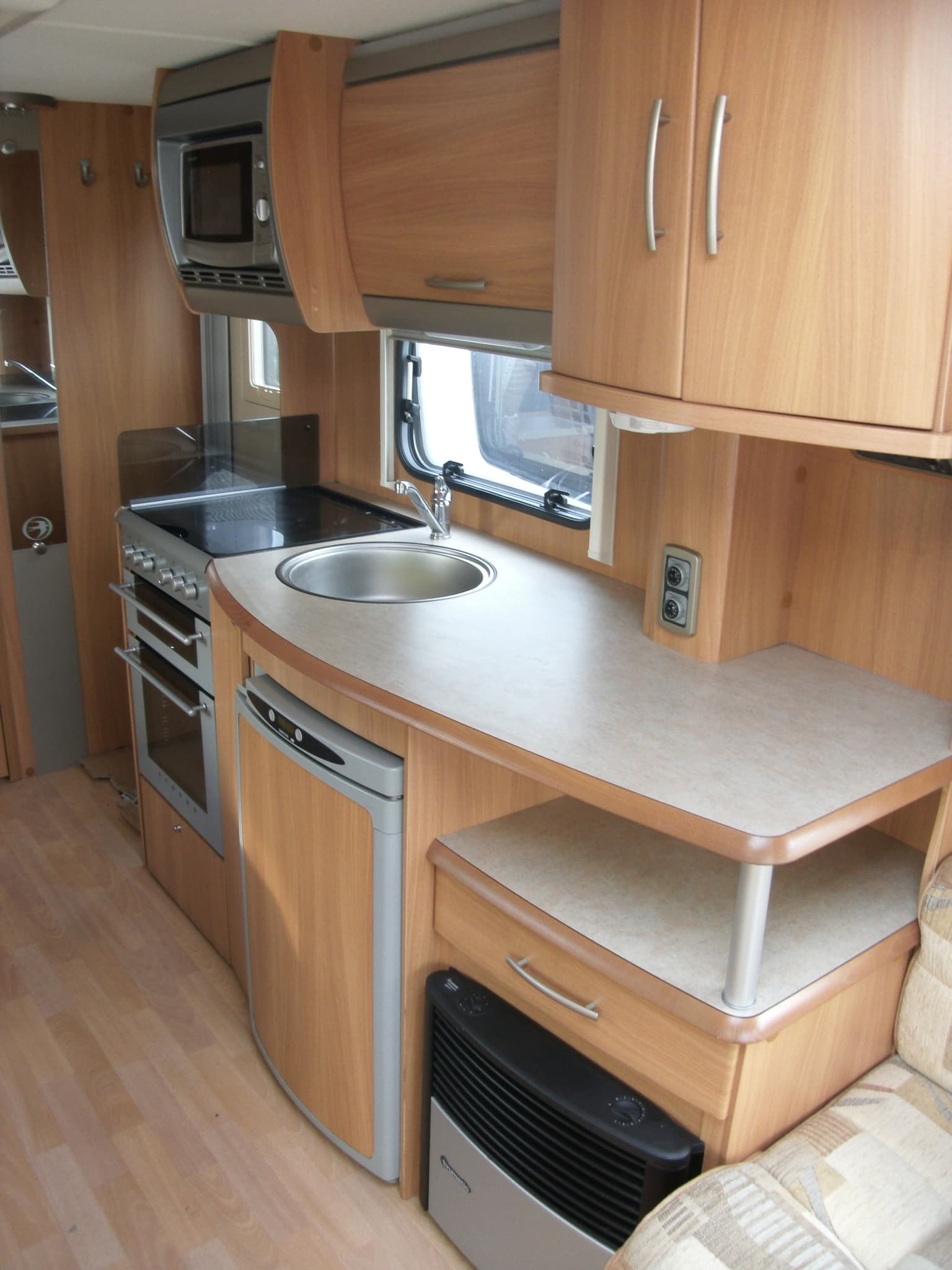 2008 Swift Challenger 530 - SOLD | Black Country Caravans & Camping