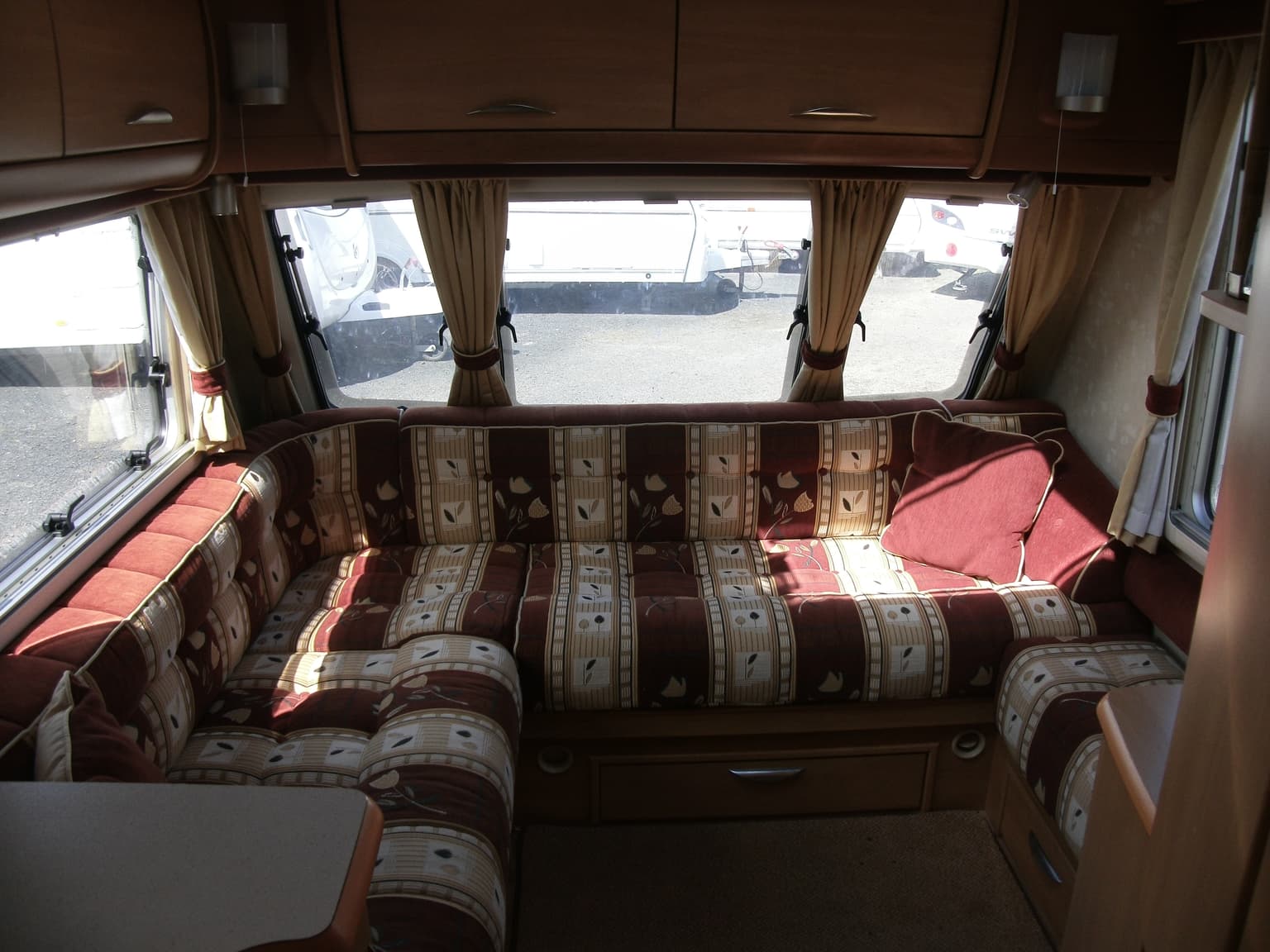 2004 Swift Challenger 550 L SE - SOLD | Black Country Caravans & Camping
