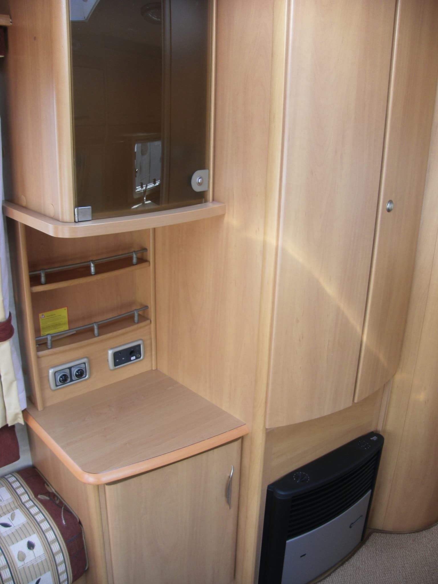2004 Swift Challenger 550 L SE - SOLD | Black Country Caravans & Camping