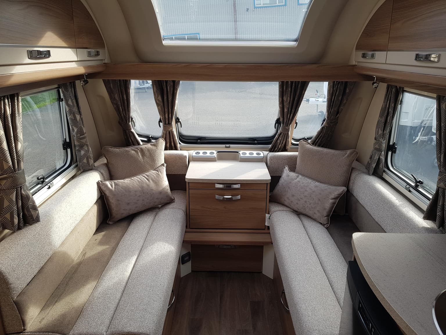 2021 Swift Challenger 580 - SOLD | Black Country Caravans & Camping