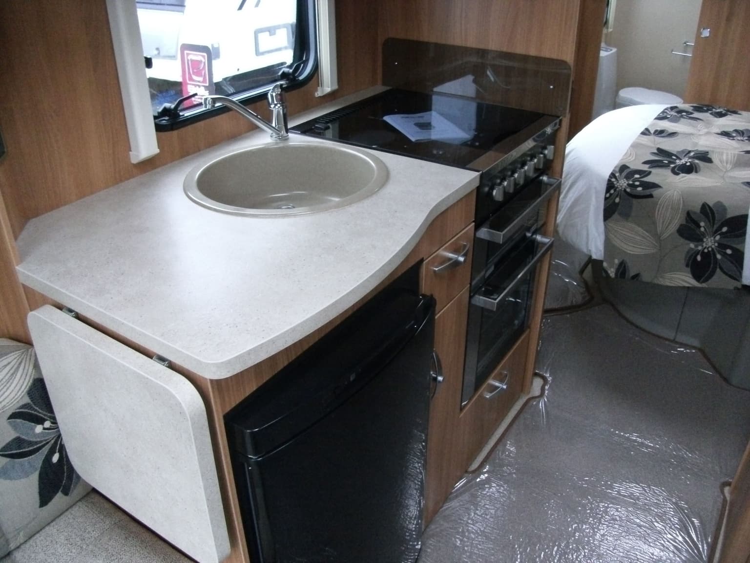 2013 Swift Challenger Sport 584 - SOLD | Black Country Caravans & Camping