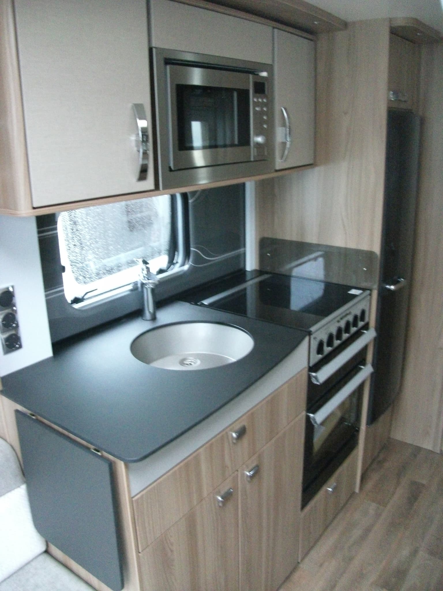 2017 Swift Conqueror 480 - SOLD | Black Country Caravans & Camping