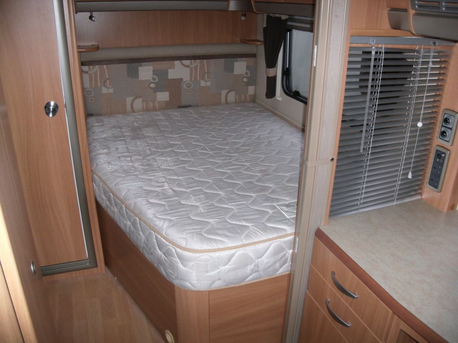 2009 Swift Conqueror 540 - SOLD