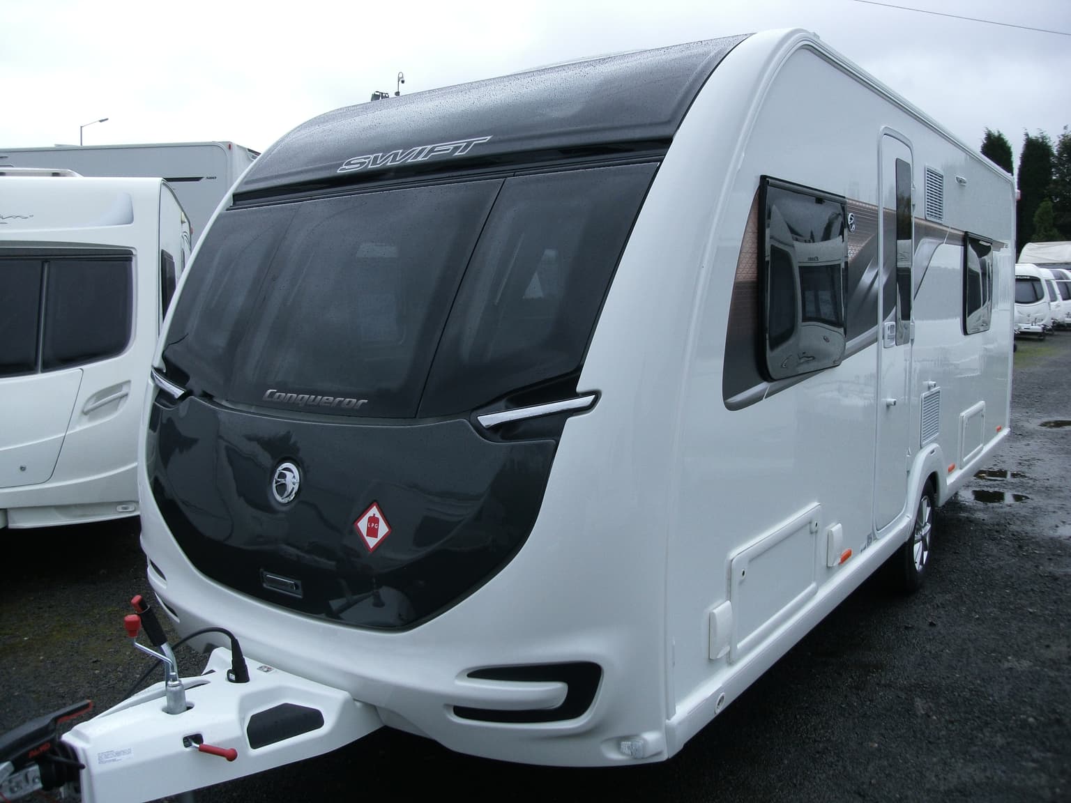 2018 Swift Conqueror 565 - SOLD | Black Country Caravans & Camping