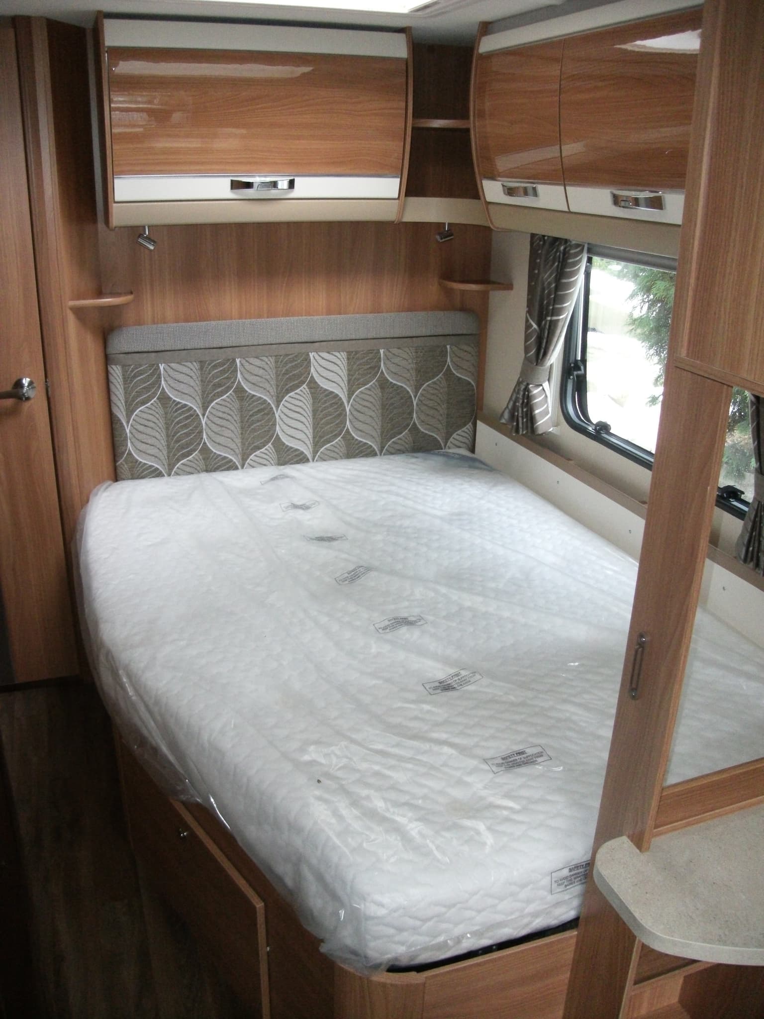 2014 Swift Conqueror 630 - SOLD | Black Country Caravans & Camping
