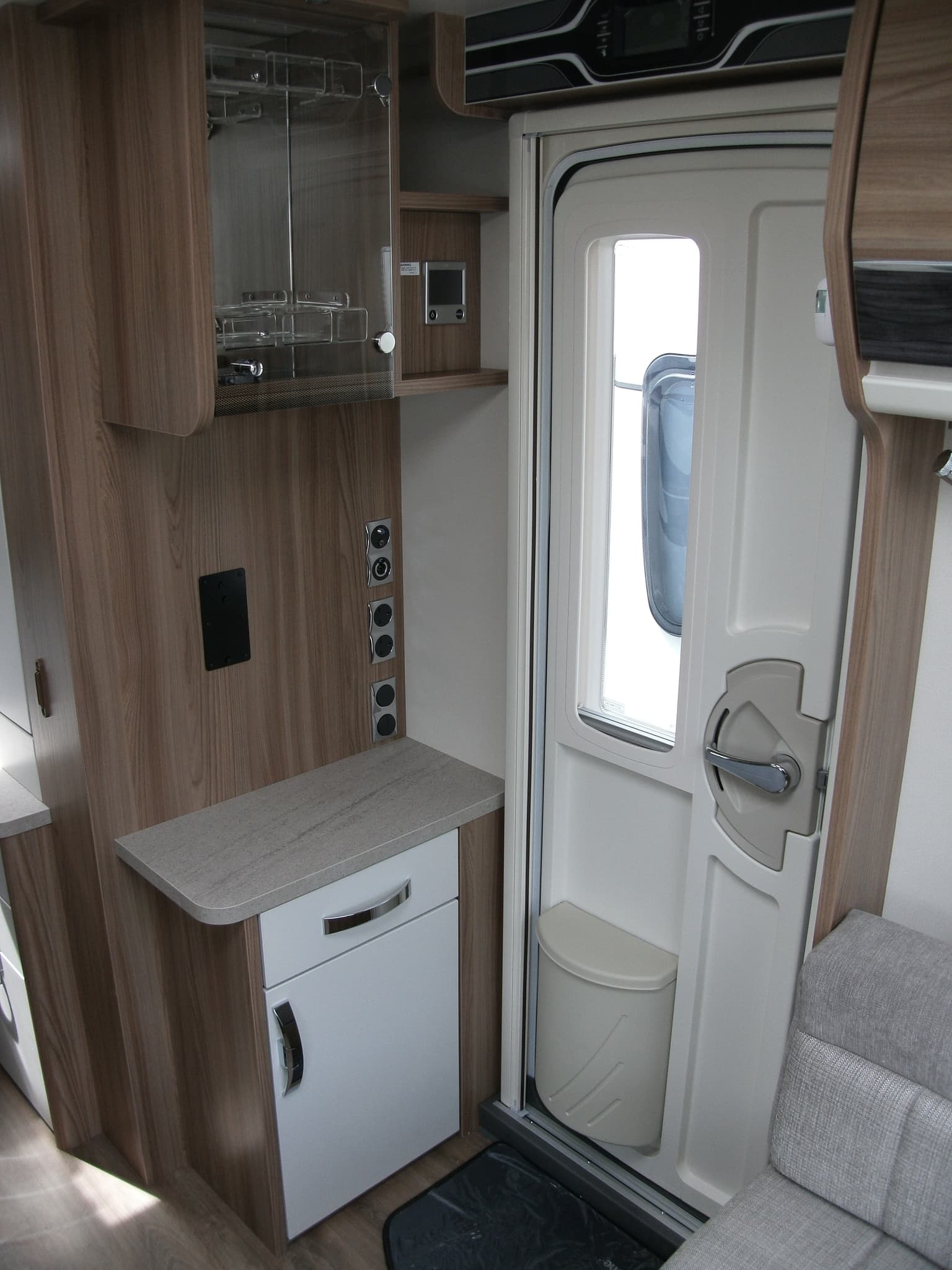 2017 Swift Elegance 580 - SOLD | Black Country Caravans & Camping