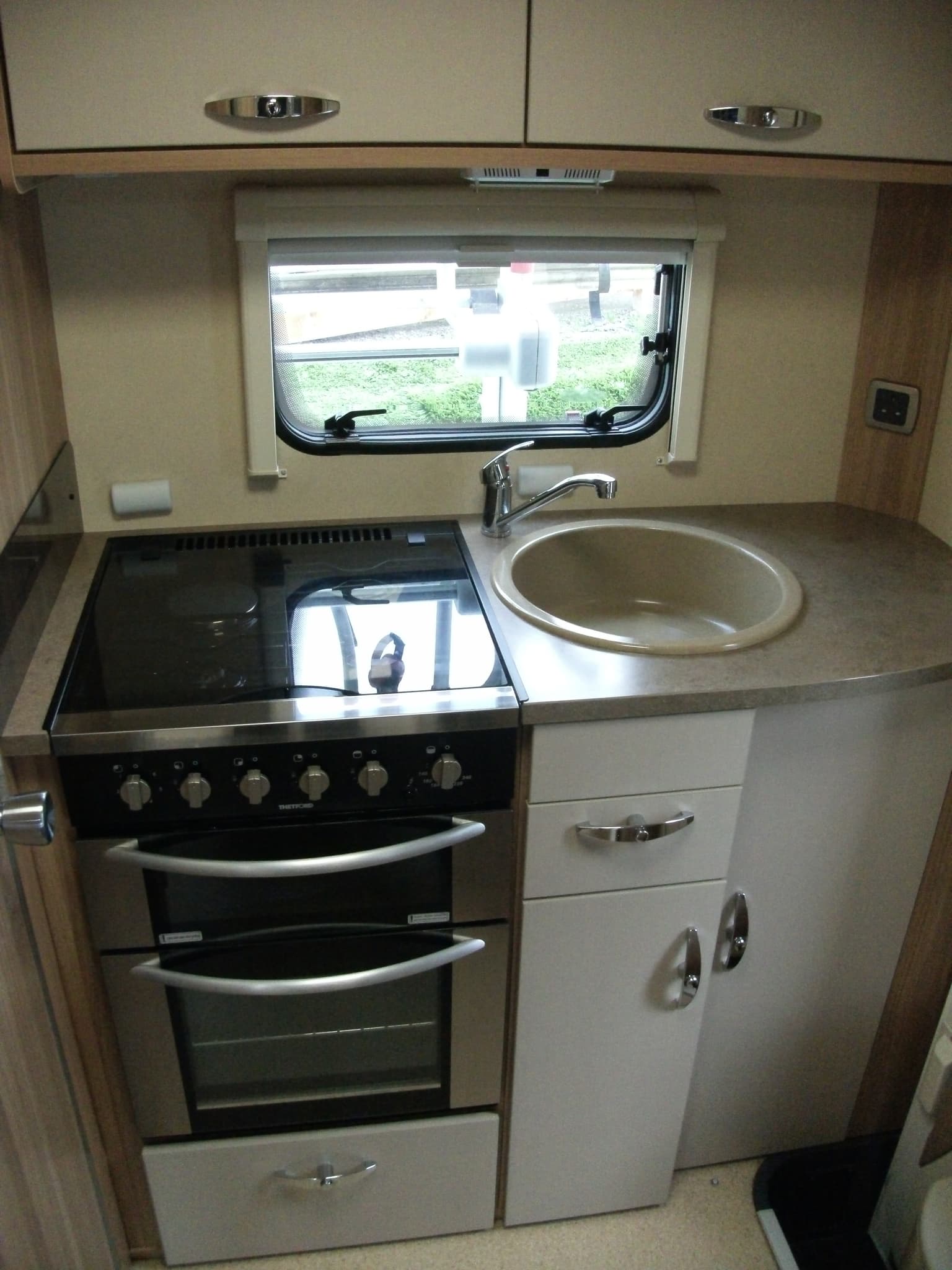 2012 Swift Hi-style 530 LP - SOLD | Black Country Caravans & Camping
